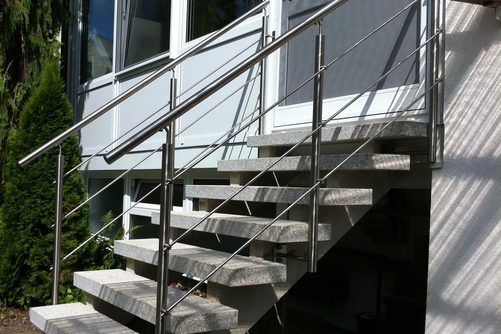 Geländer aus Stahl Edelstahl für Treppe und Balkon